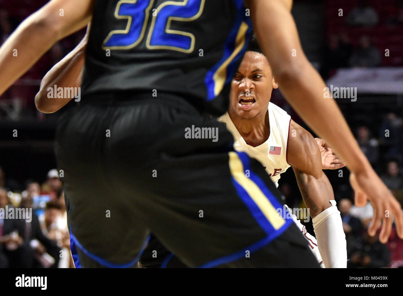 Philadelphia, Pennsylvania, USA. 17th Jan, 2018. Temple Owls guard NATE ...