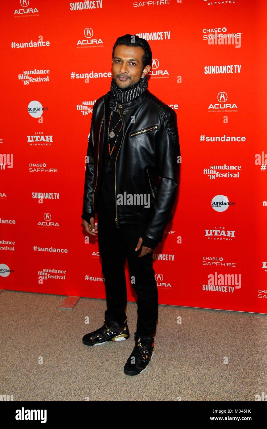 Utkarsh Ambudkar Utkarsh Ambudkar Photos Arrivals At