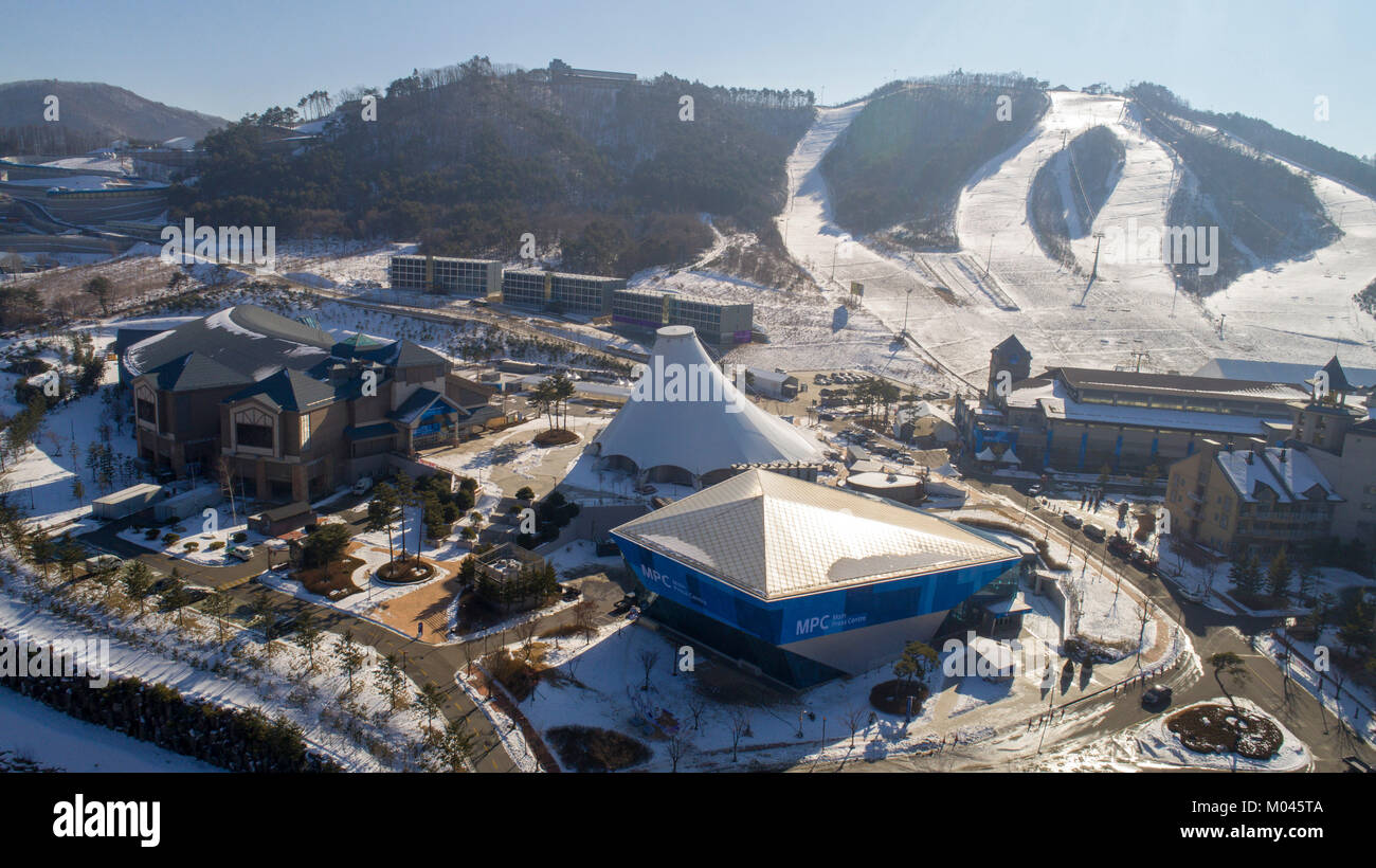 Pyeongchang 2018 winter olympic games hi-res stock photography and ...
