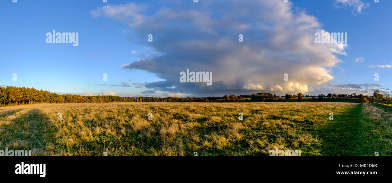 Leeds landscape panorama hi-res stock photography and images - Alamy