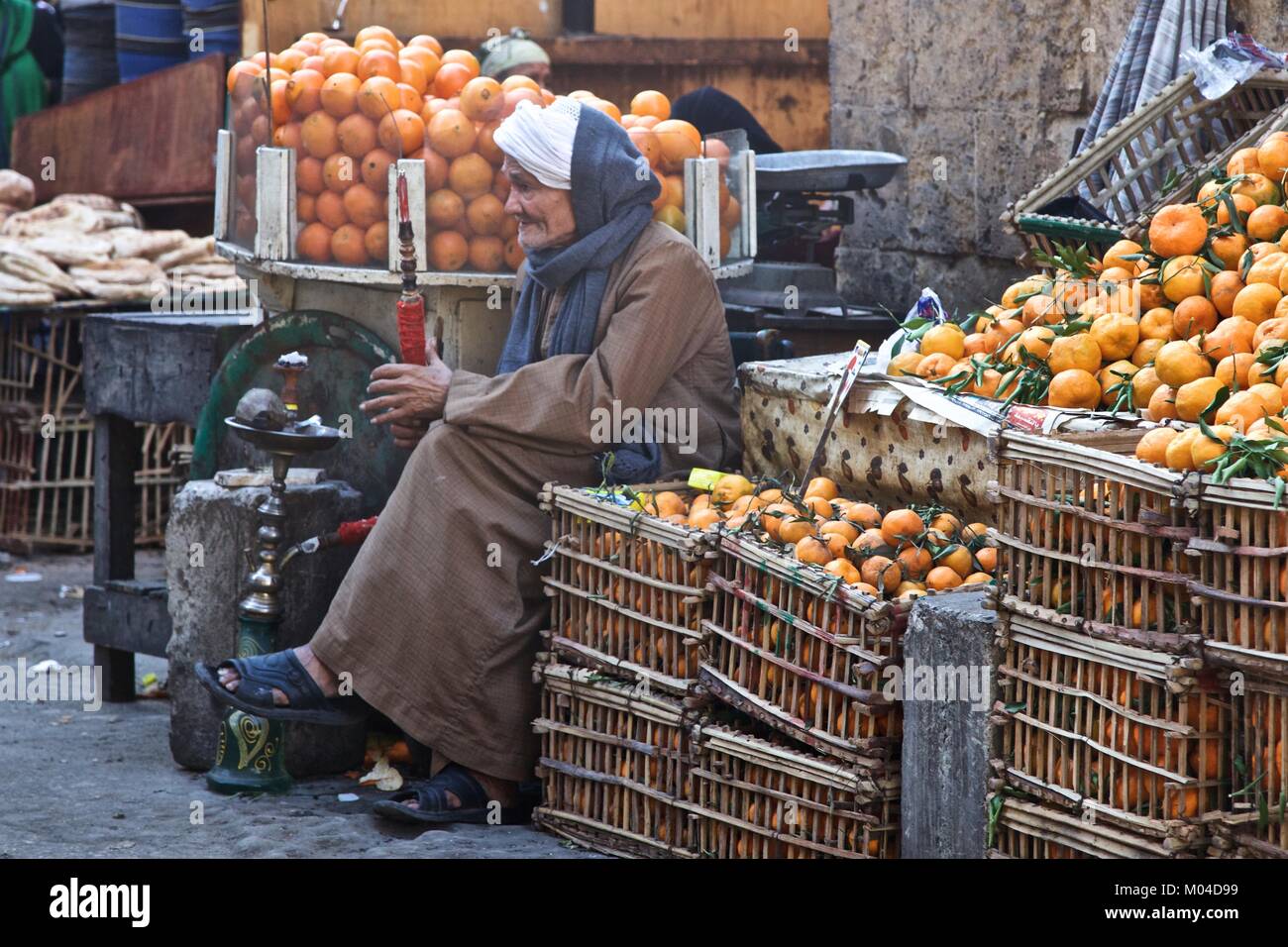 Cairo egypt fruit market hi-res stock photography and images - Alamy