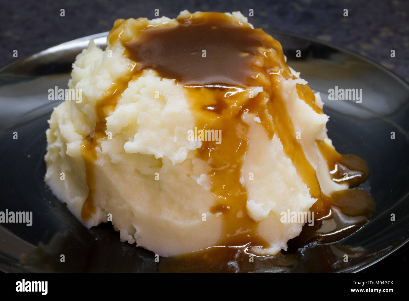mashed potato and gravy Stock Photo - Alamy