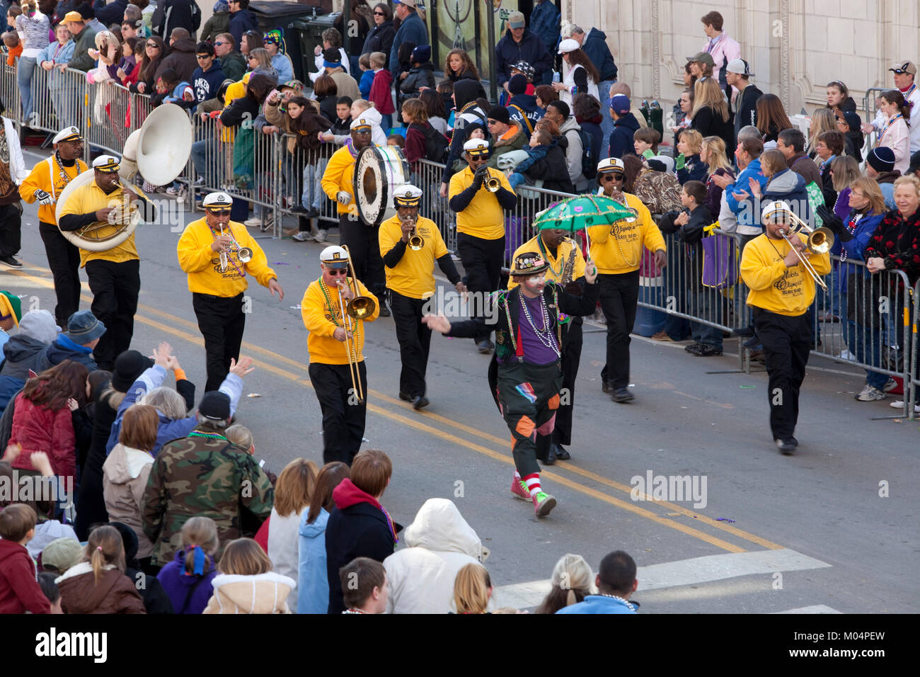 Mardi gras parade hi-res stock photography and images - Alamy