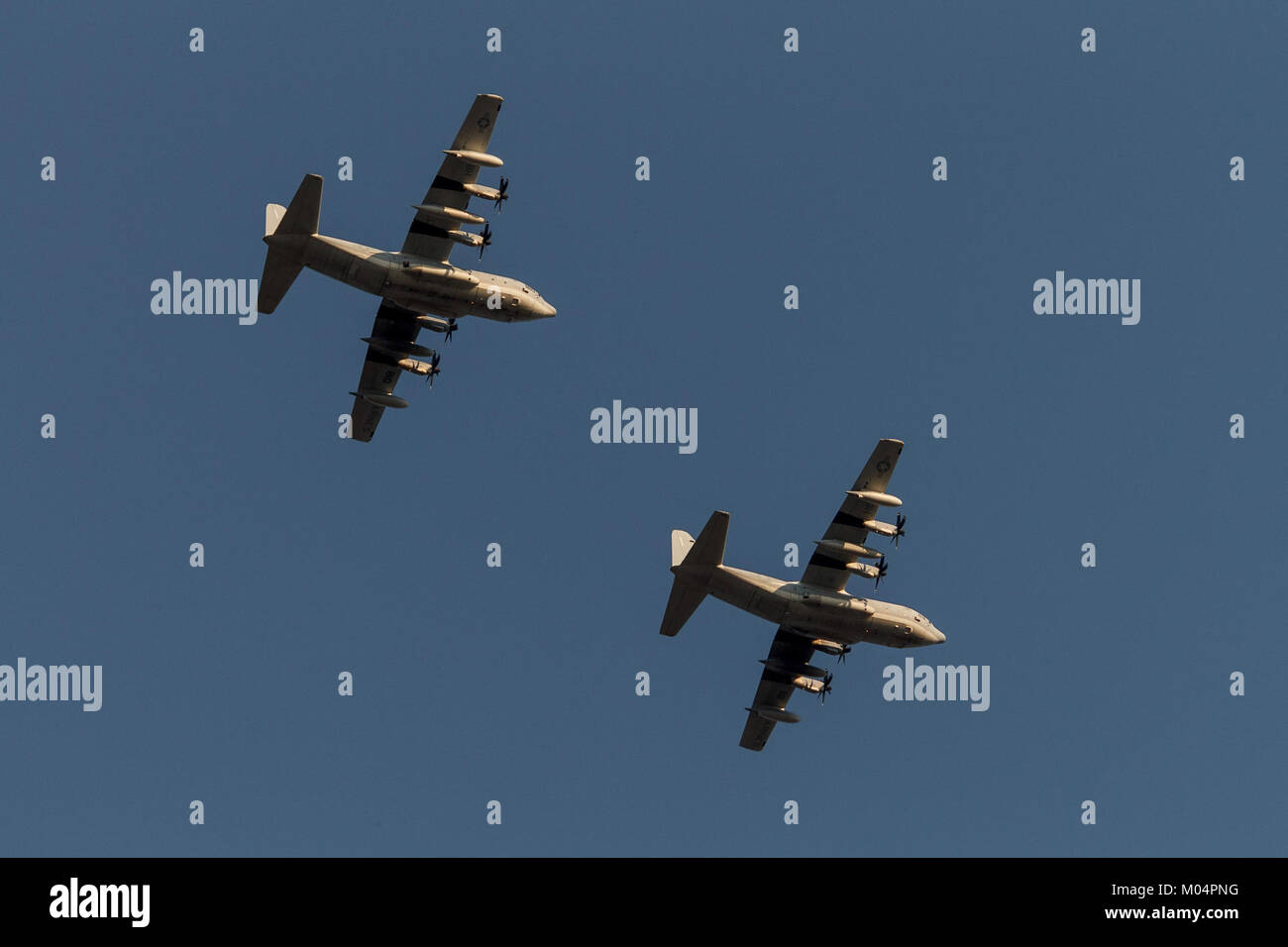 C 130j hercules hi-res stock photography and images - Alamy