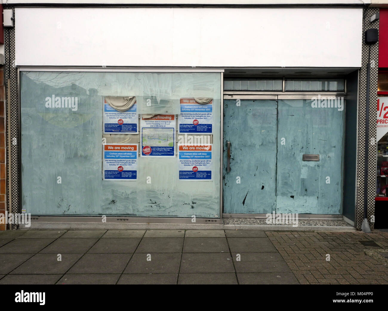 Empty shop high street uk hi-res stock photography and images - Alamy