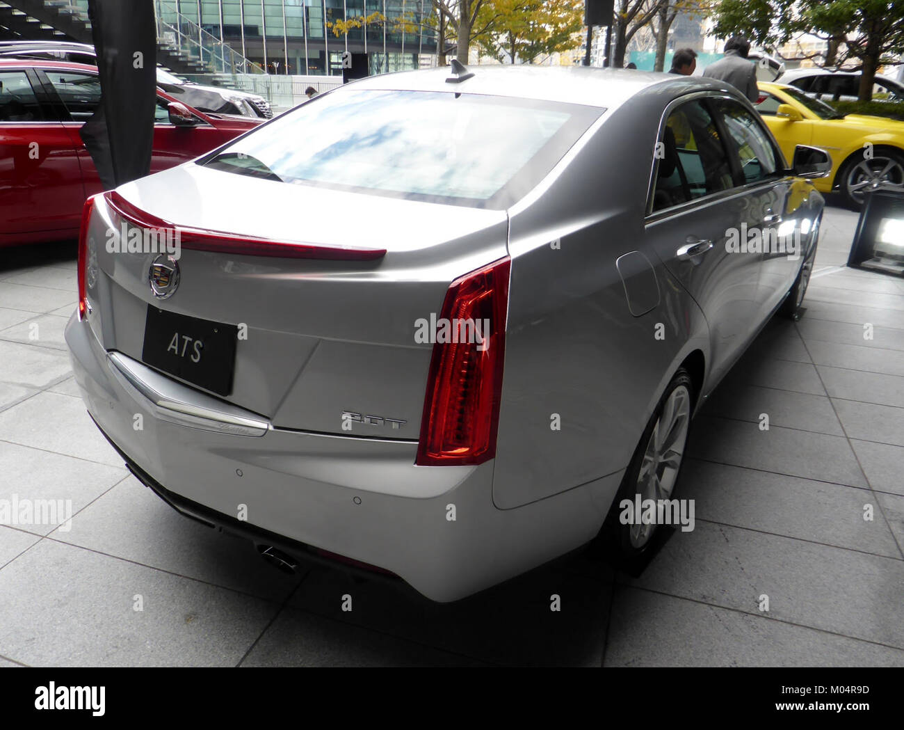 The rear view of the Cadillac ATS Performance (ABA-A1SL) highlights its ...
