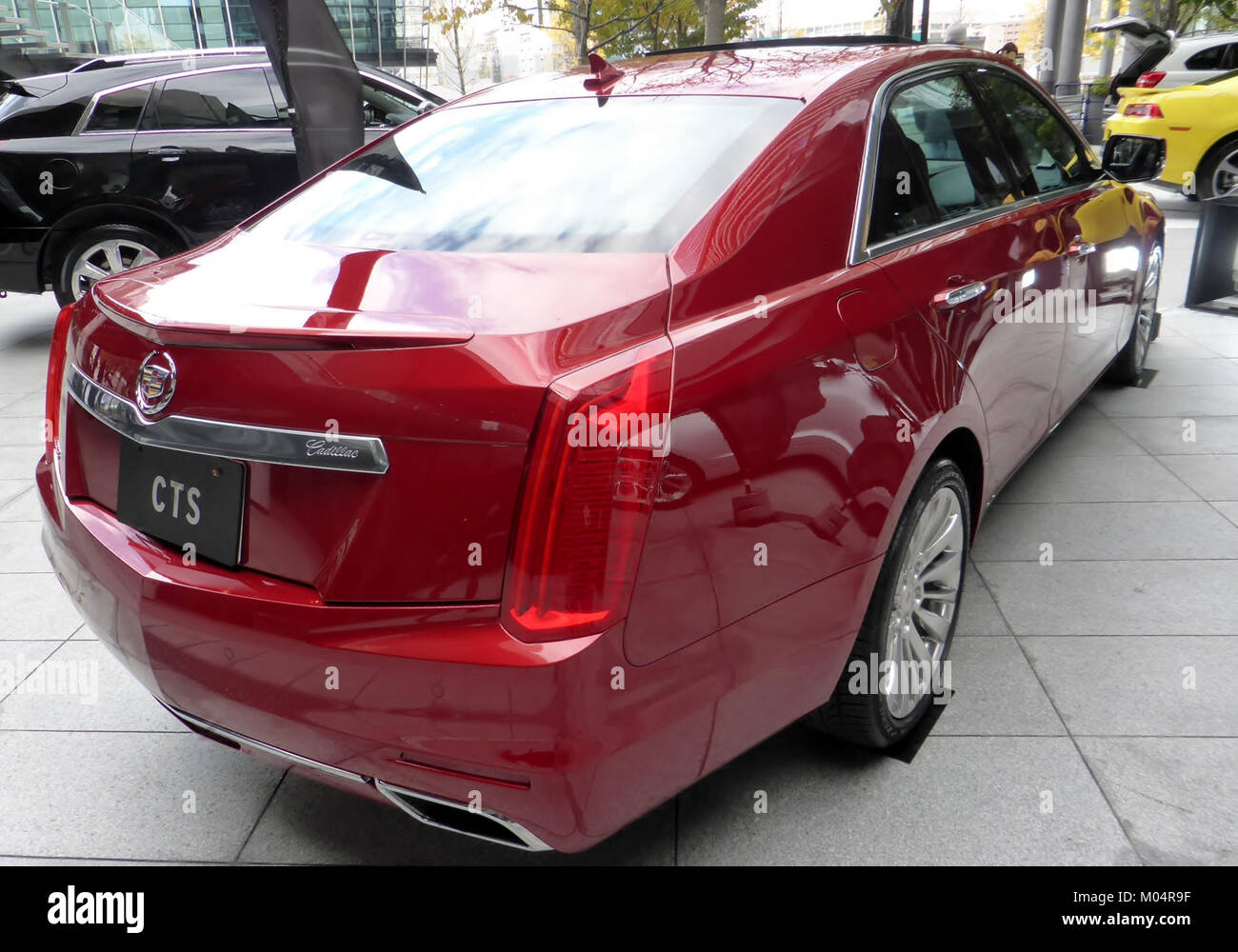 Rear view of the Cadillac CTS Elegance (ABA-A1LL), showcasing the ...