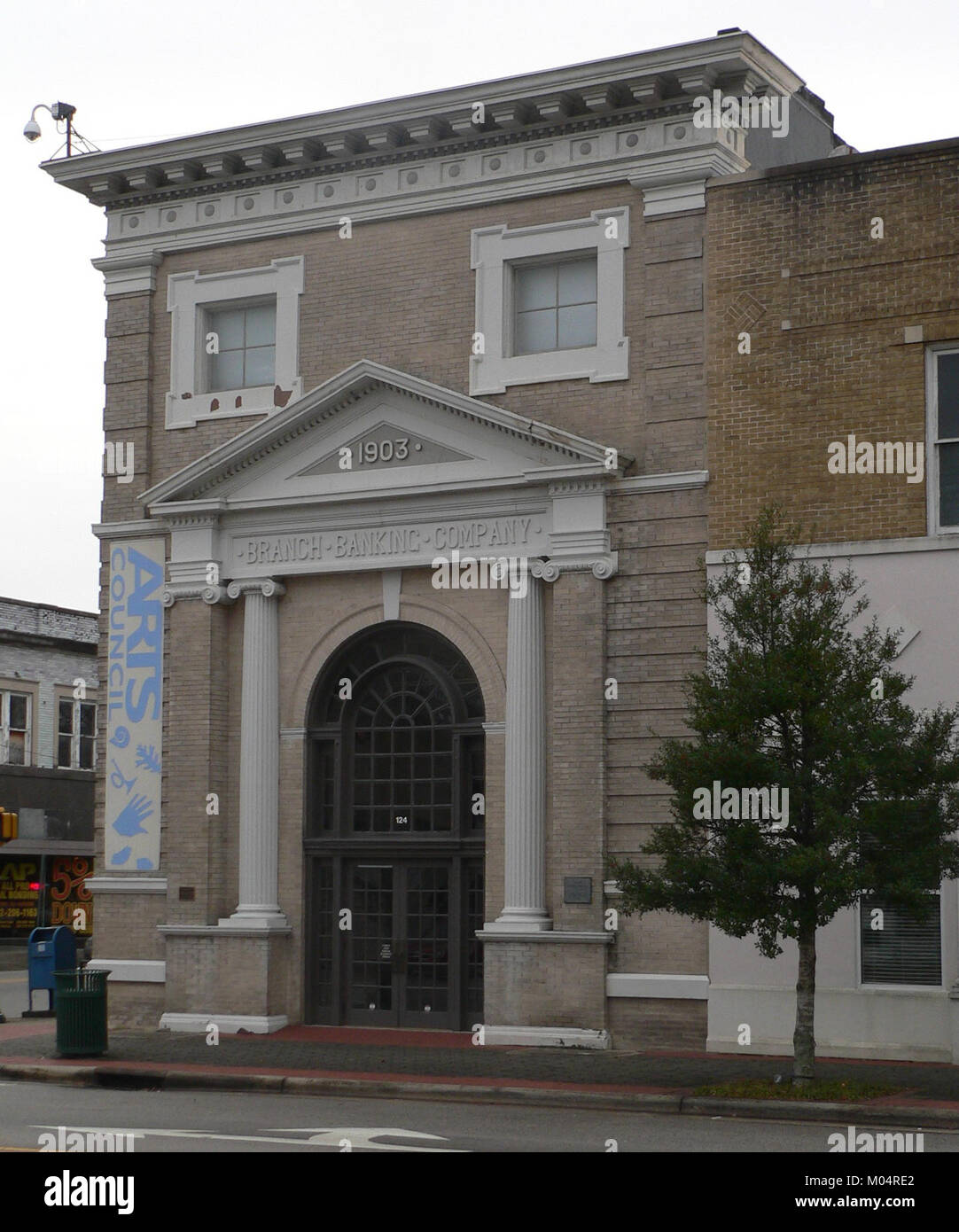 Branch banking hi-res stock photography and images - Alamy