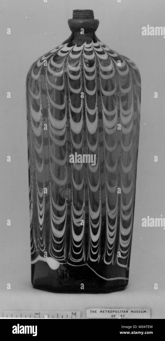 Bottle MET 16636 Stock Photo - Alamy