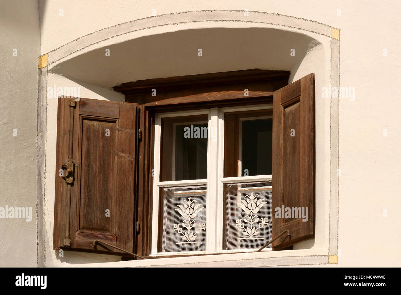 Beautifully ornamented windows in the village of Guarda, Switzerland ...