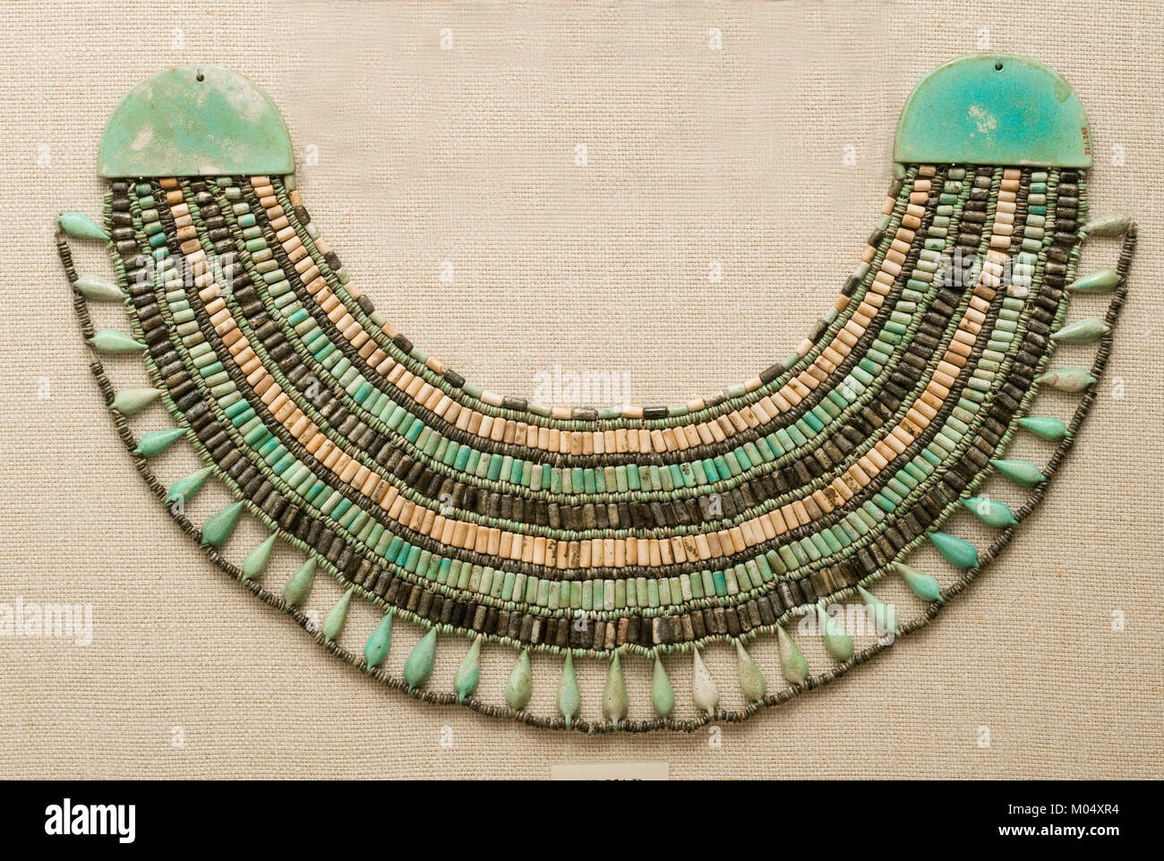 Broad collar MET 22.1.247, a fashion accessory from a historical period, held in the MET ...
