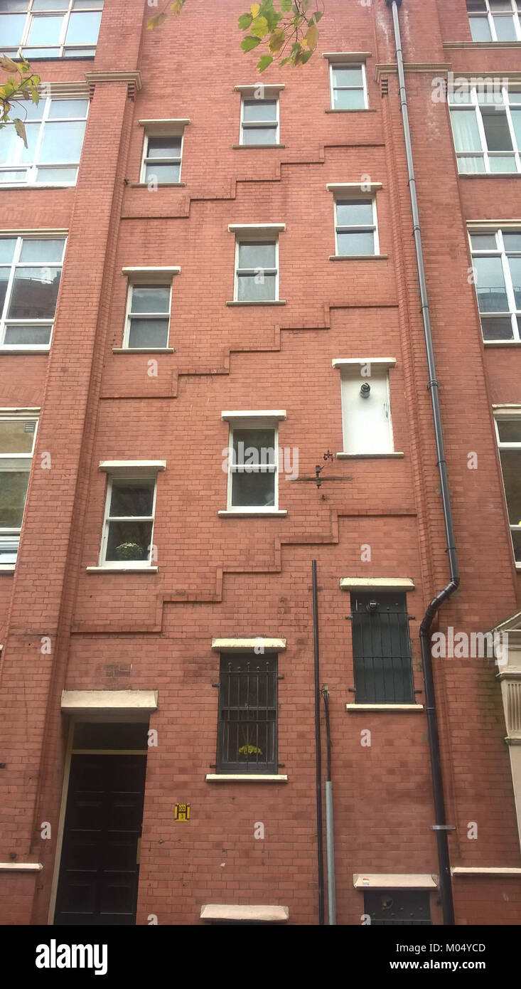 Sturdy brick facades hi-res stock photography and images - Alamy