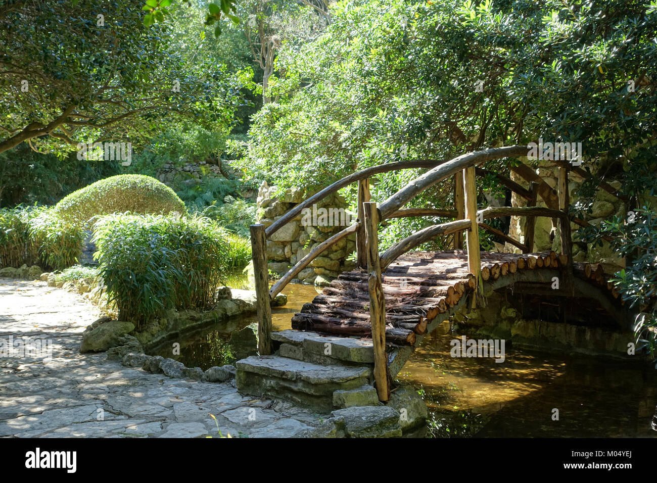 Isamu taniguchi japanese garden hi-res stock photography and images - Alamy