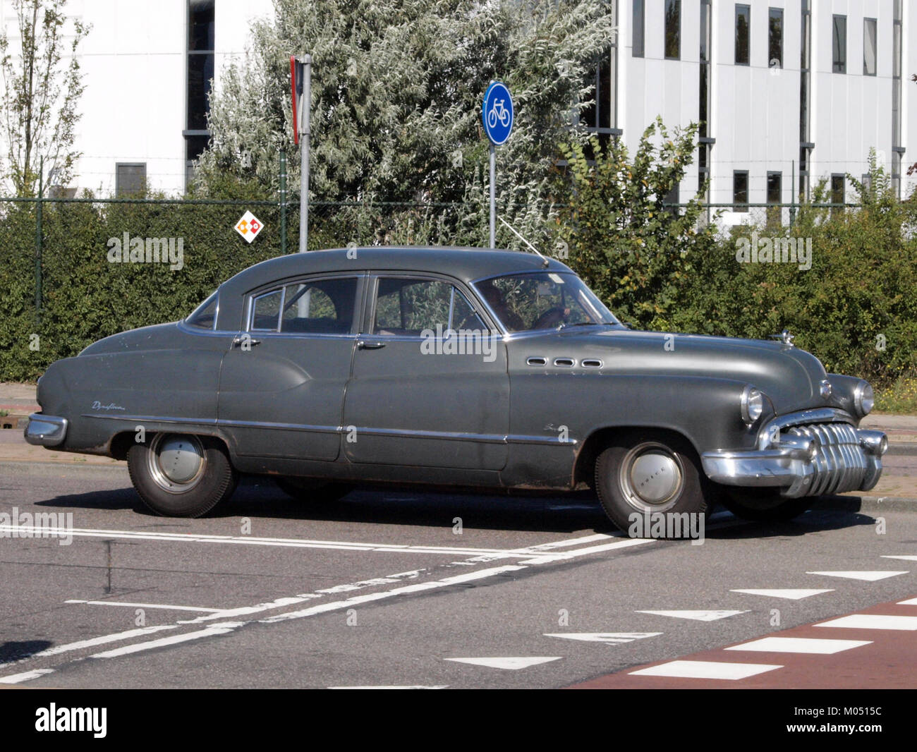 Eight cylinder engine hi-res stock photography and images - Alamy
