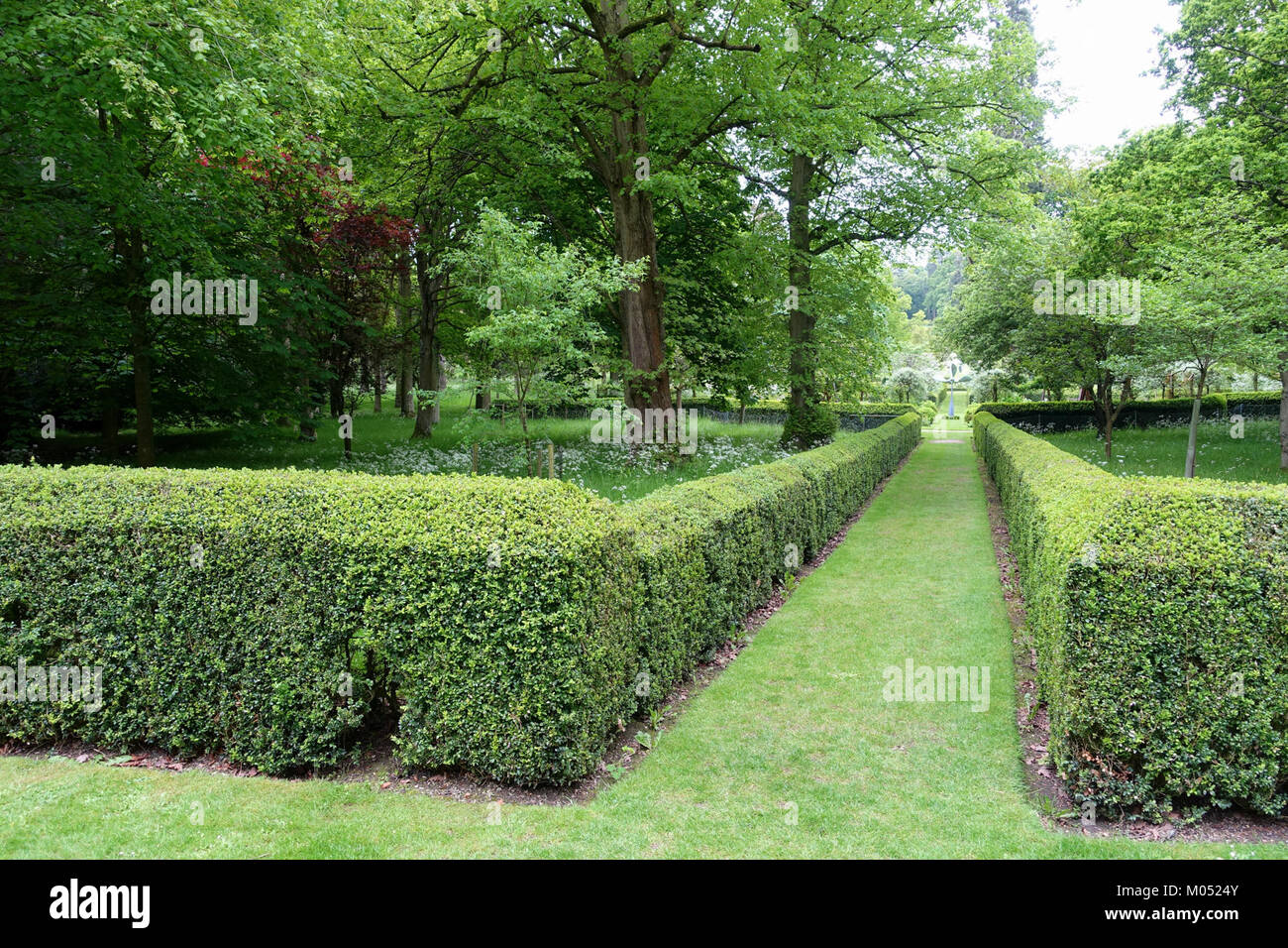 Buscot gardens hi-res stock photography and images - Alamy