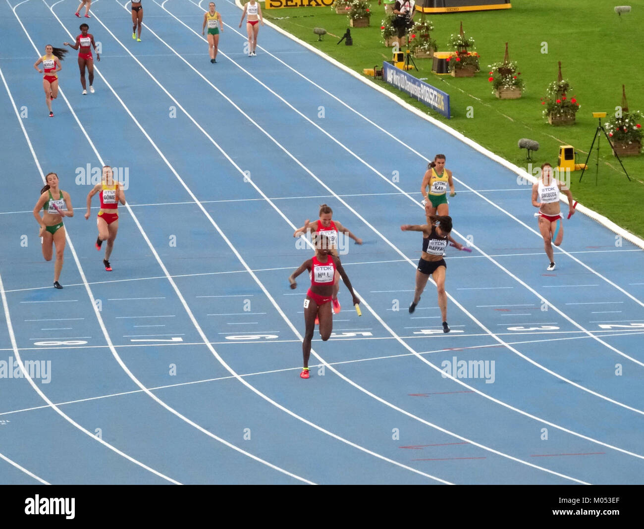 Womens 4x100 relay hi-res stock photography and images - Alamy