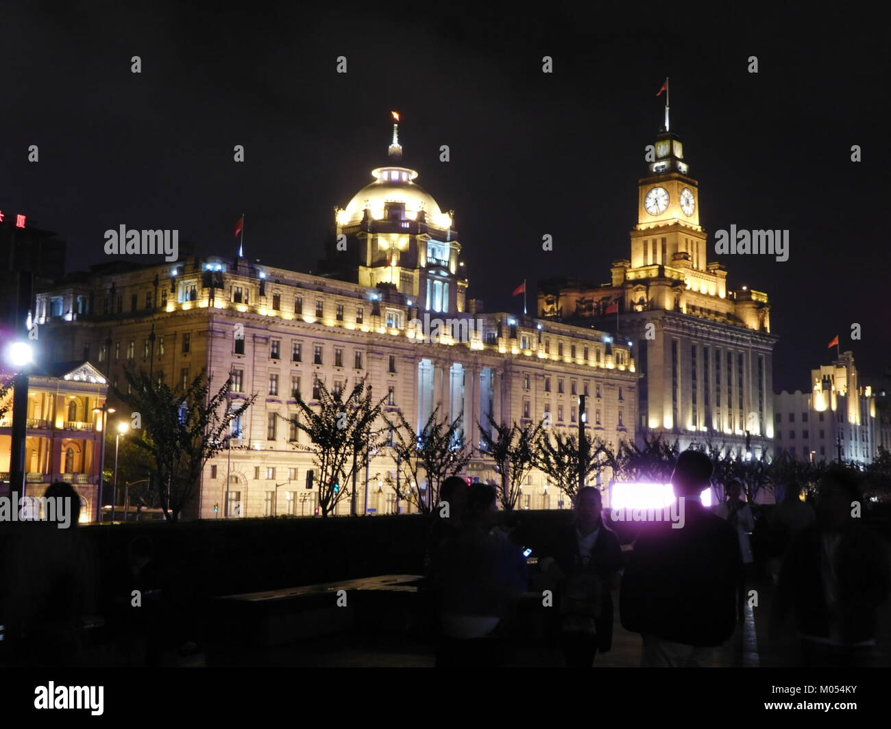 Image of buildings in The Bund, Shanghai, captured in 2006 ...