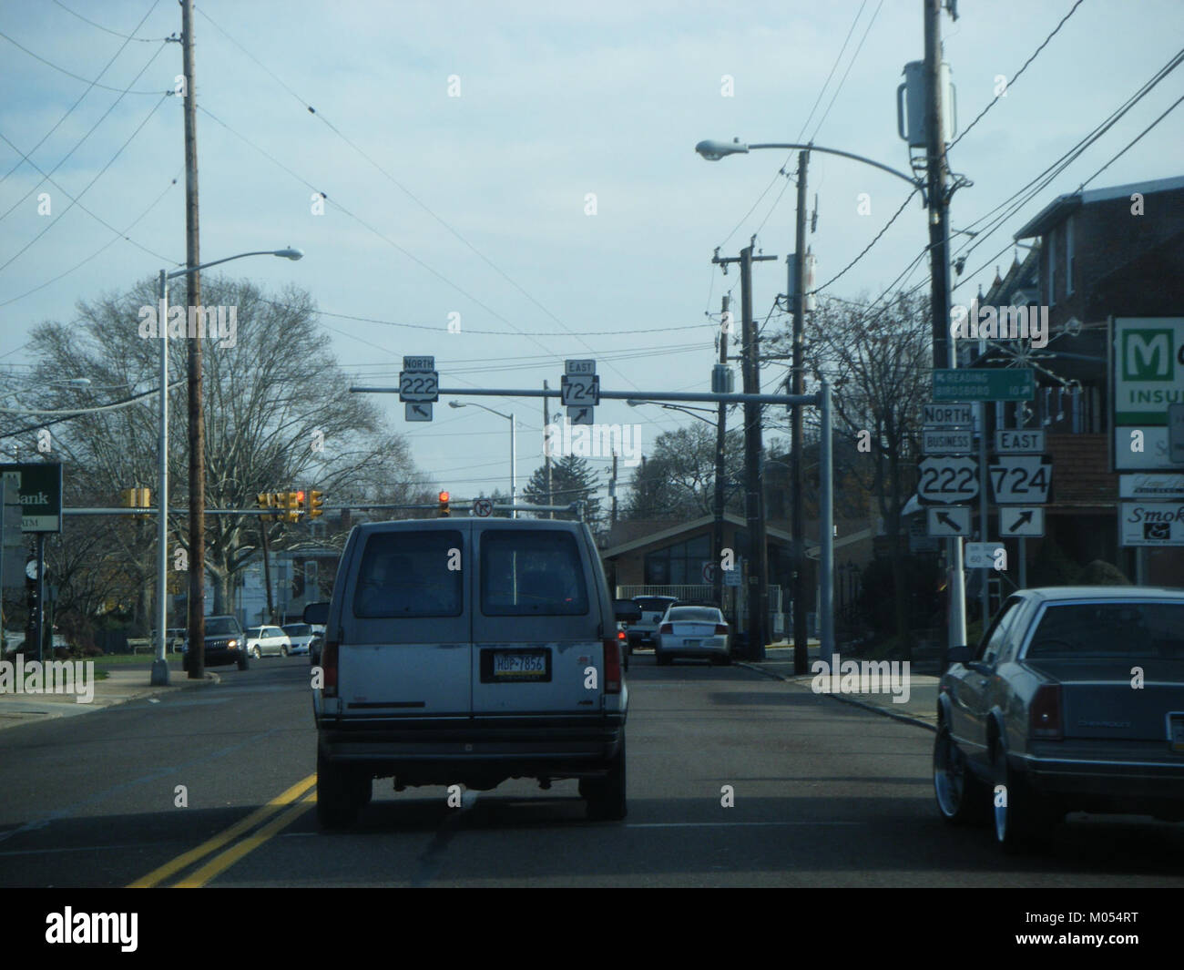 BUS US 222 NB-PA 724 EB approaching split Stock Photo - Alamy