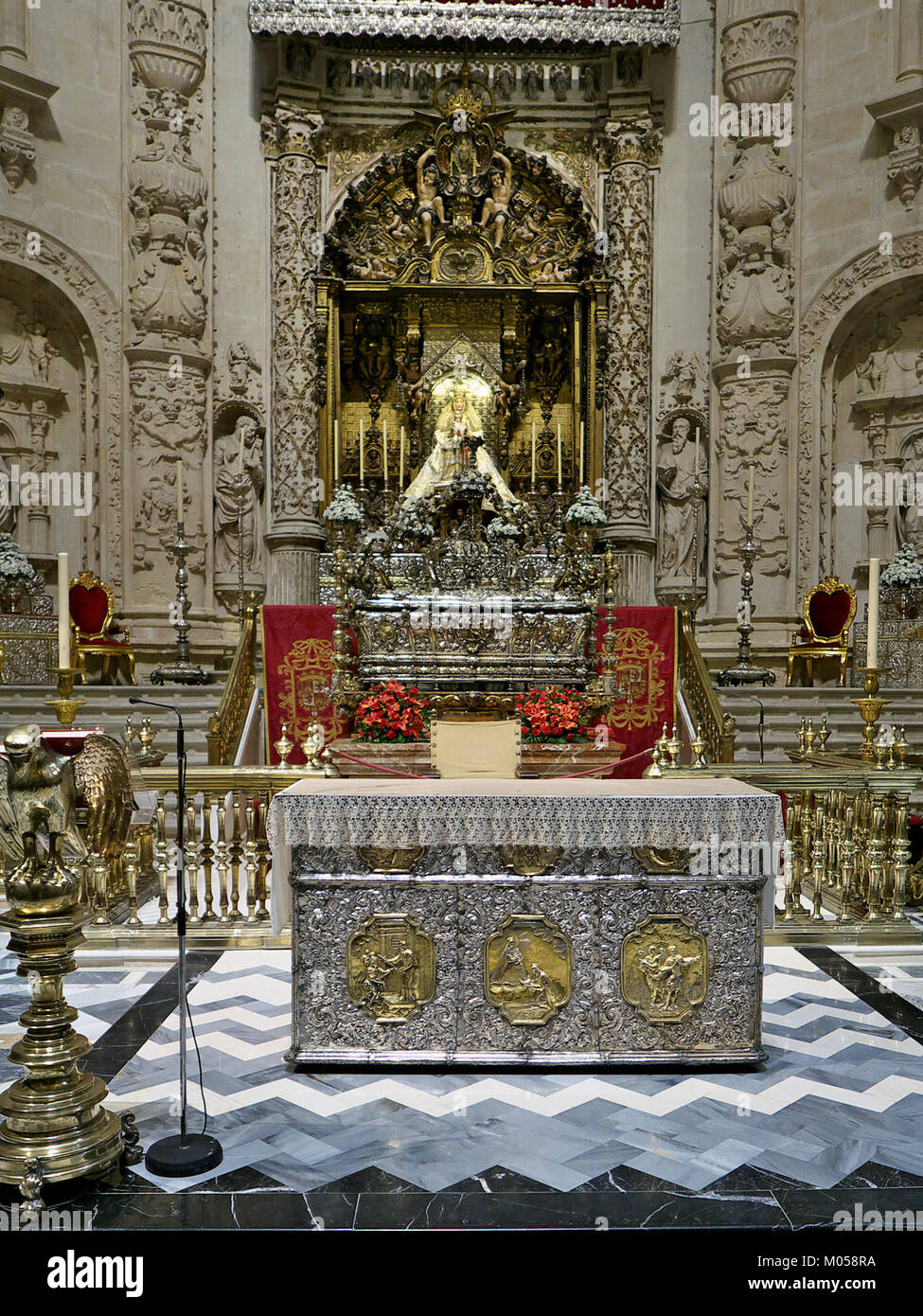 The Cabecera de la Capilla Real de Sevilla refers to the head of the ...