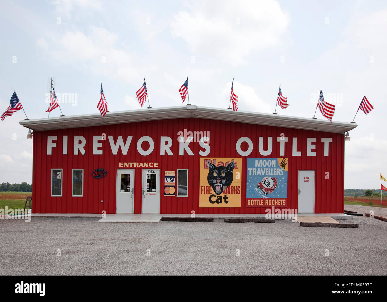 Fireworks store hi-res stock photography and images - Alamy