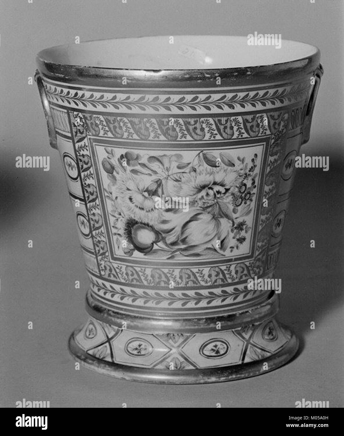 Arts stand Black and White Stock Photos & Images - Alamy