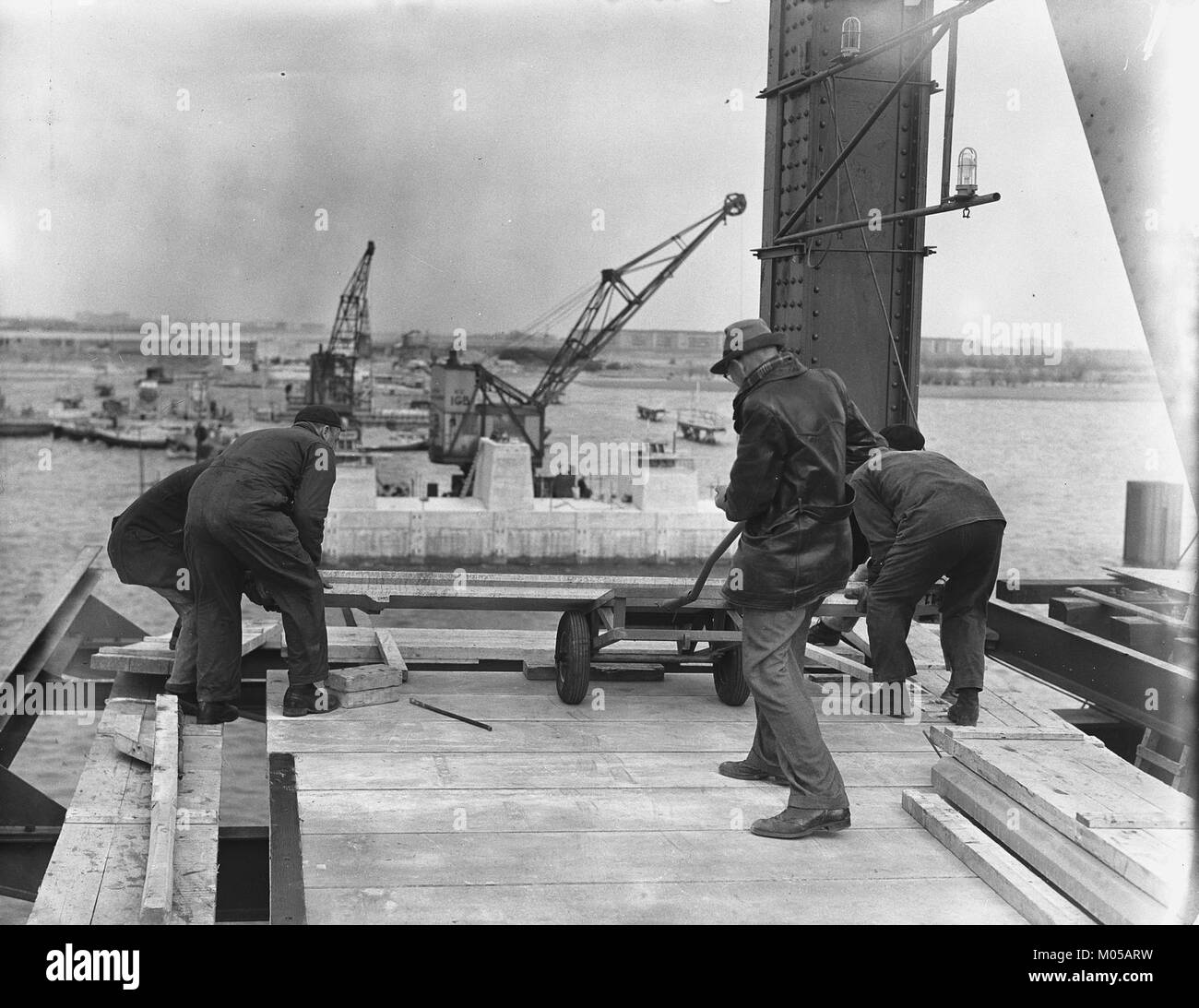 The construction of a new bridge over the Oude Maas River, as ...