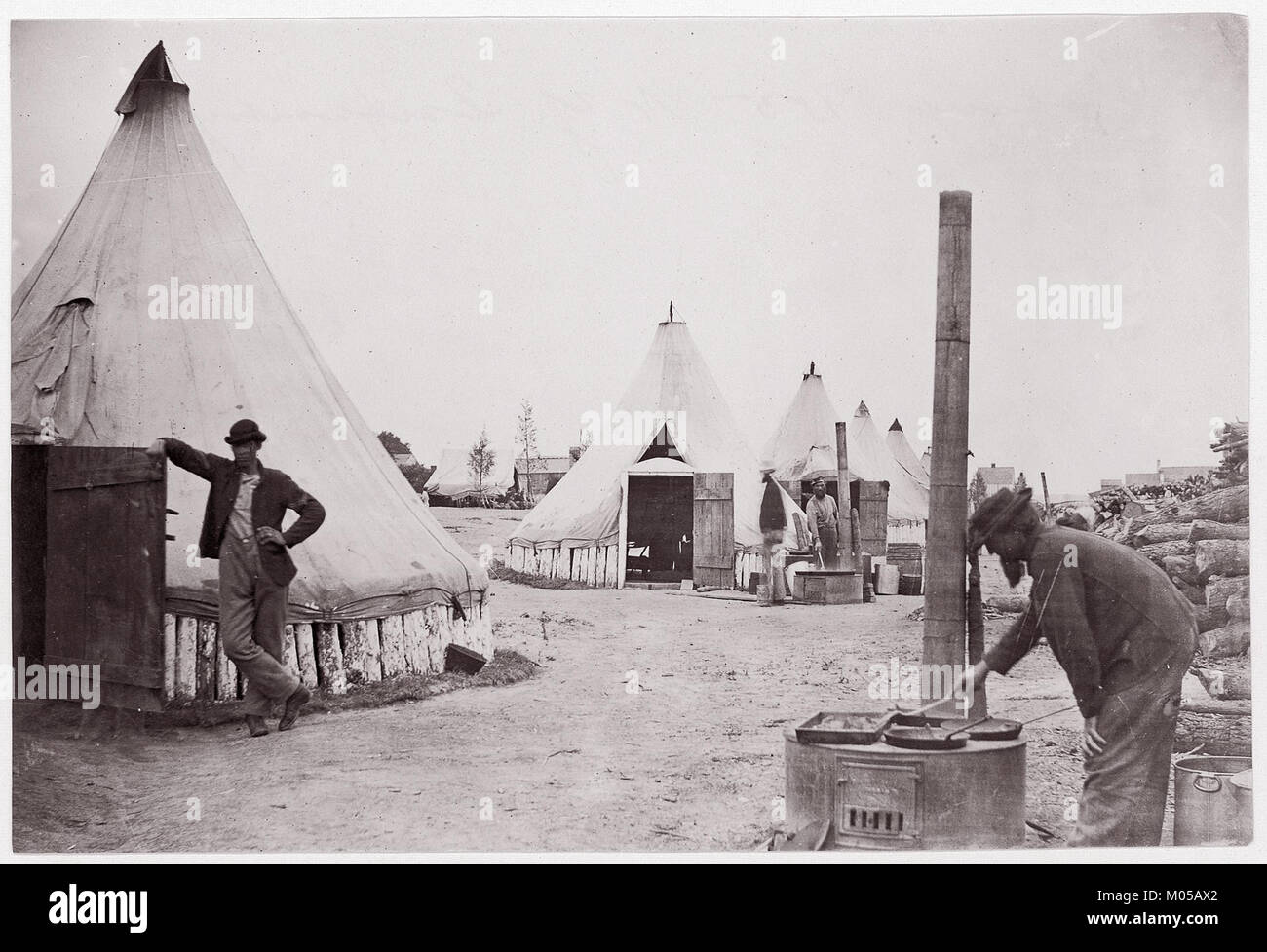 Civil war camp life hi-res stock photography and images - Alamy