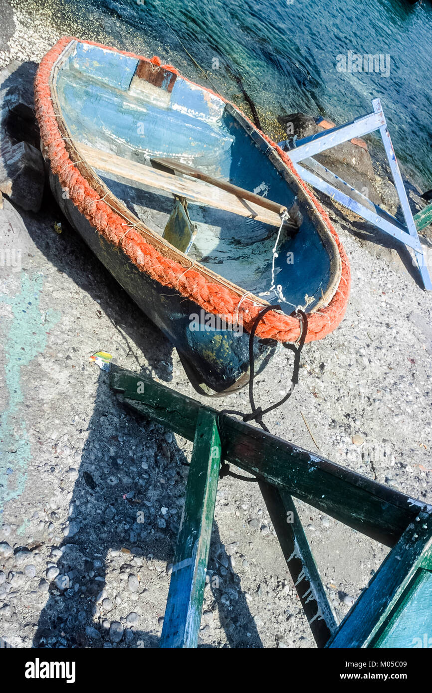 Boat morring hi-res stock photography and images - Alamy