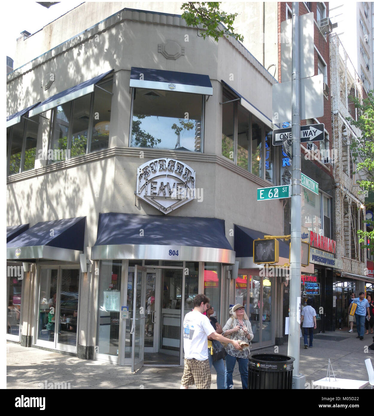 Burger Heaven Lex 62 is a classic fast food restaurant located in a ...