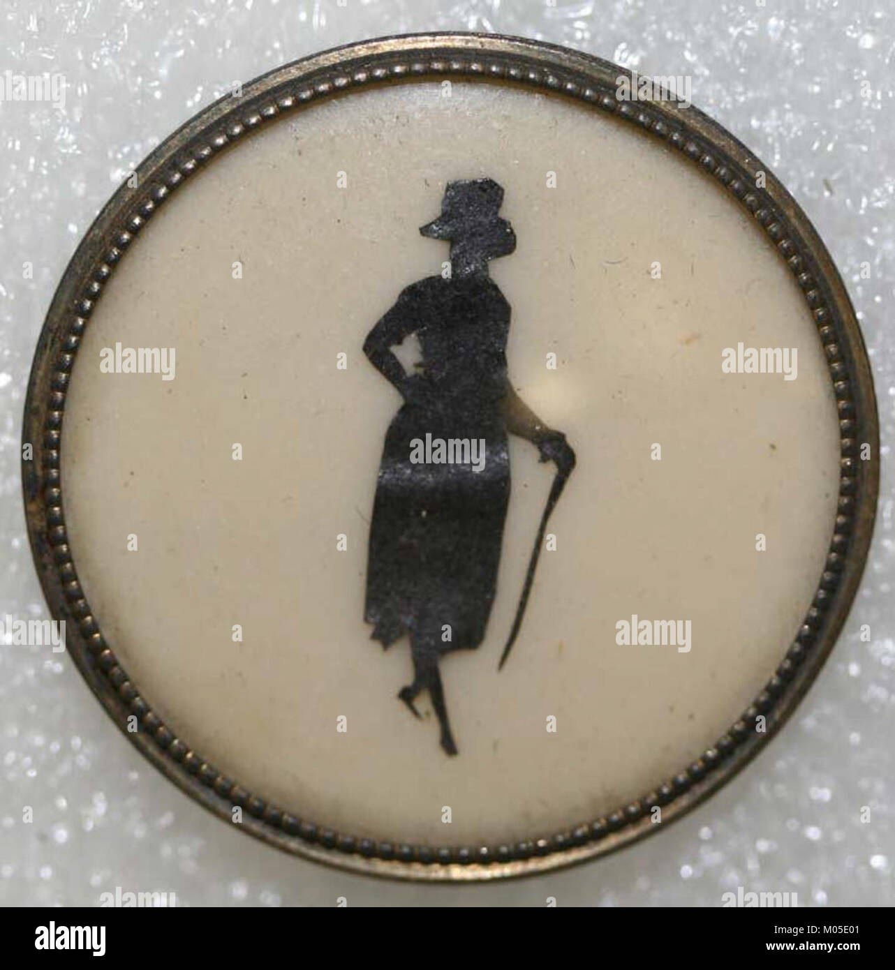 This button is part of the Metropolitan Museum of Art collection ...