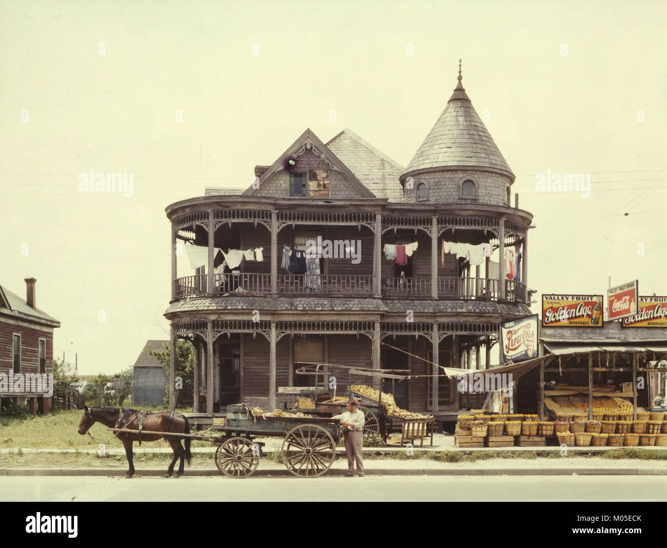 Victorian 'fruit hi-res stock photography and images - Alamy