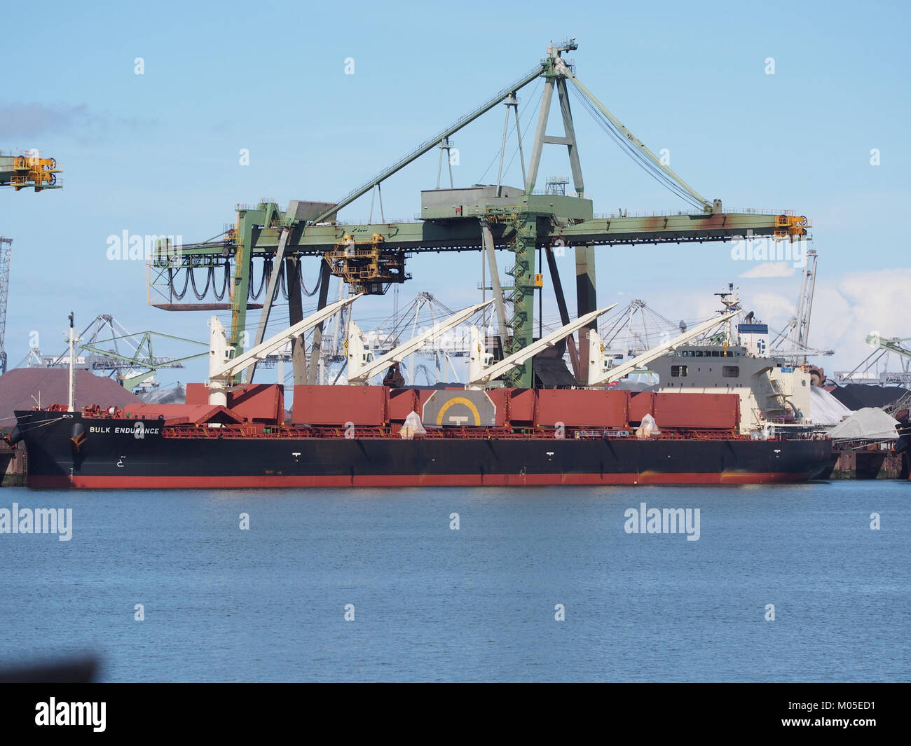 Endurance ship hi-res stock photography and images - Alamy