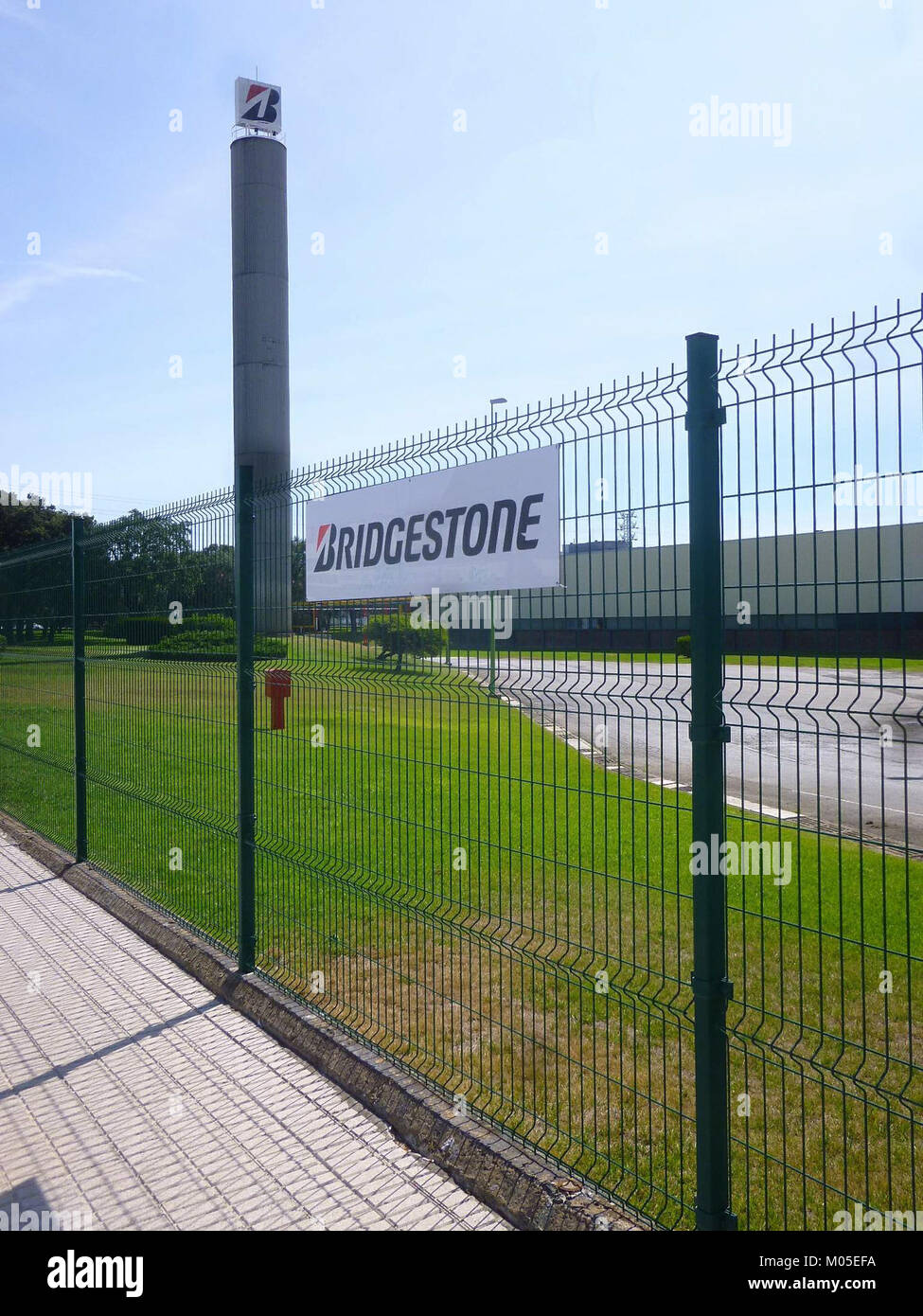 This image refers to the Bridgestone Hispania 6, a race car used in ...