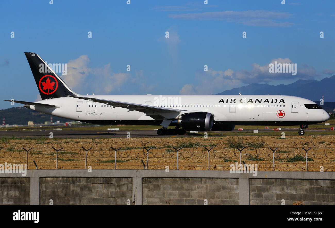 Aviation history timeline hi-res stock photography and images - Alamy