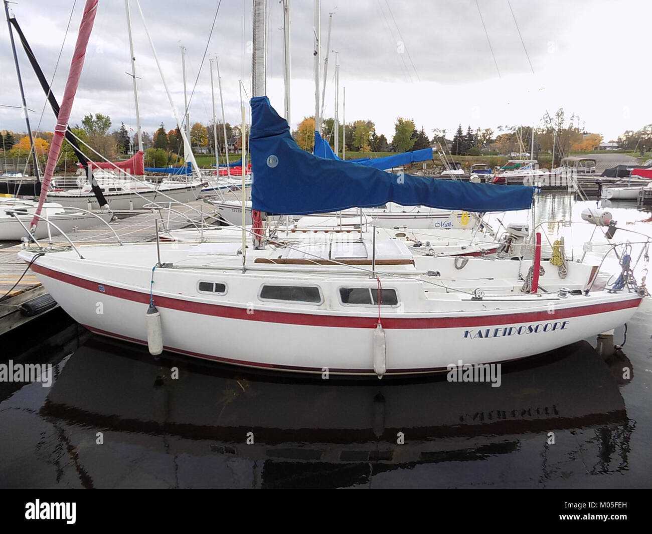 The Cal 25 sailboat, model Kaliedoscope 1715, is a well-known small cruising boat designed for ...