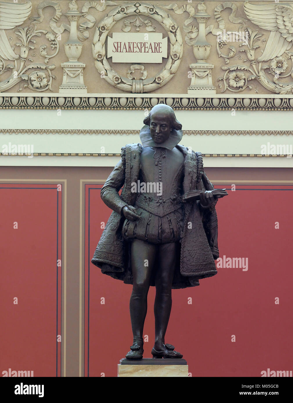 William shakespeare the bard of avon hi-res stock photography and ...