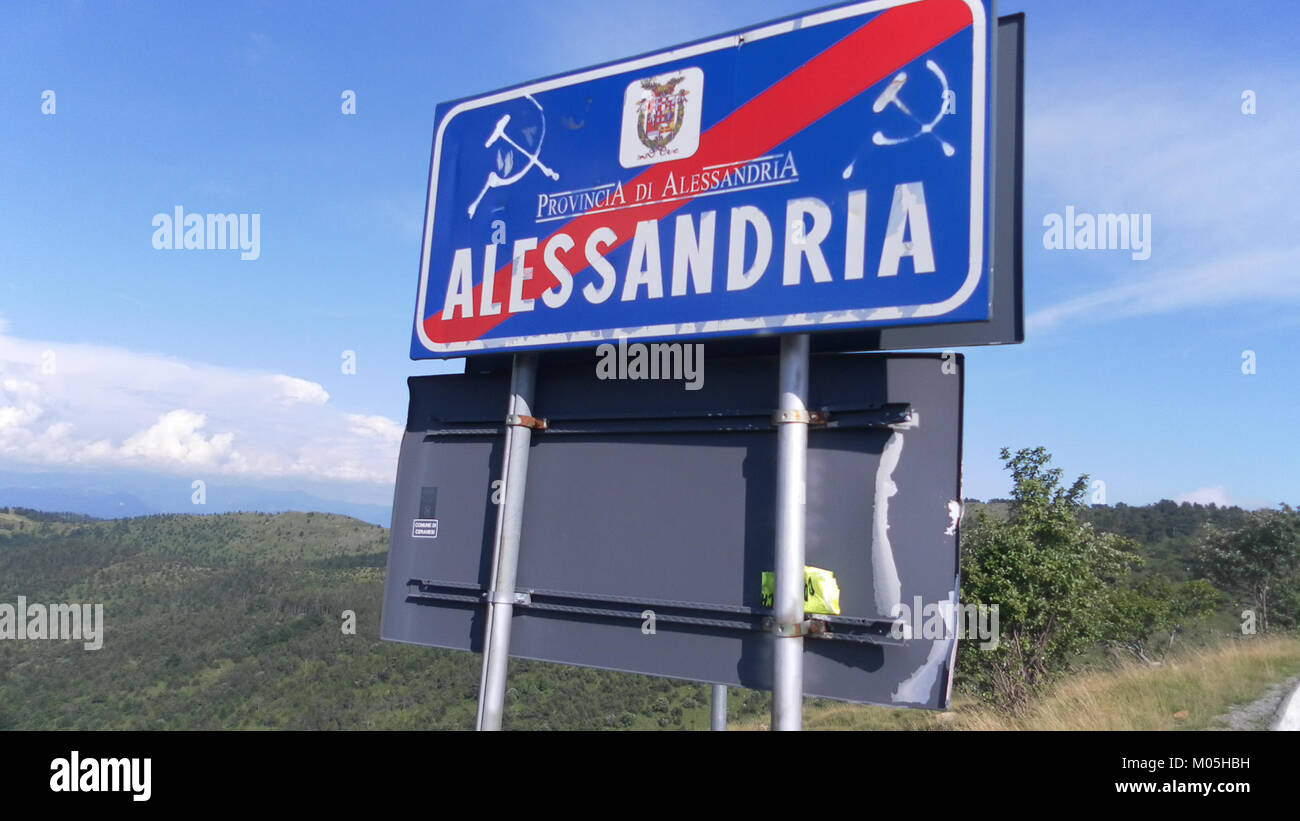 Italian land boundaries hi-res stock photography and images - Alamy