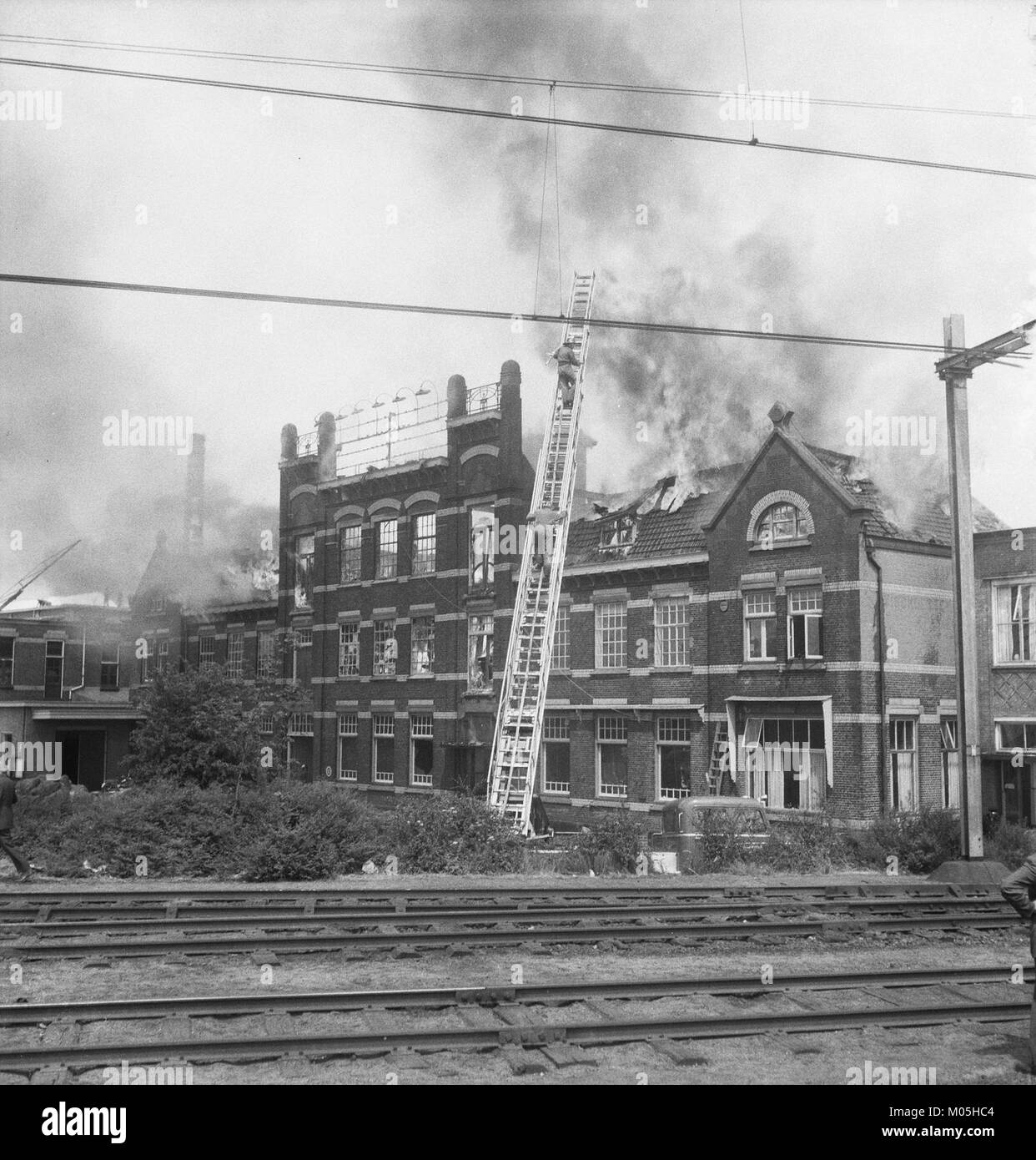 Factory fire 1900s hi-res stock photography and images - Alamy