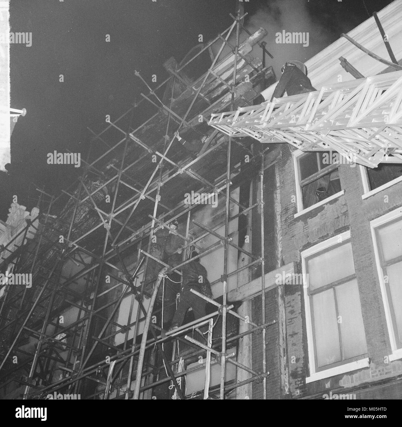 This photograph depicts a fire that occurred at Nieuwendijk building no ...