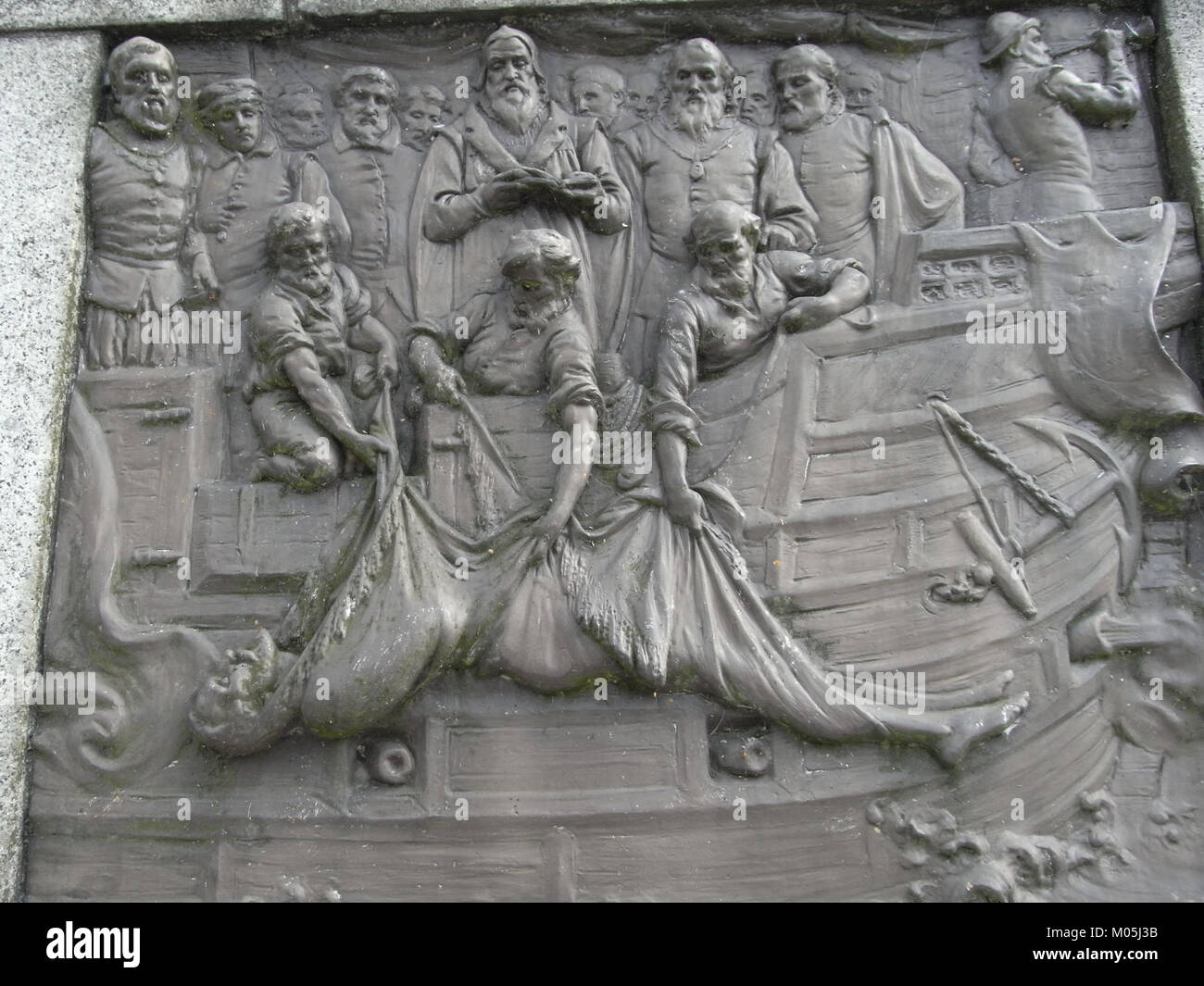 The Burial of Drake Tavistock Monument commemorates the burial site of ...