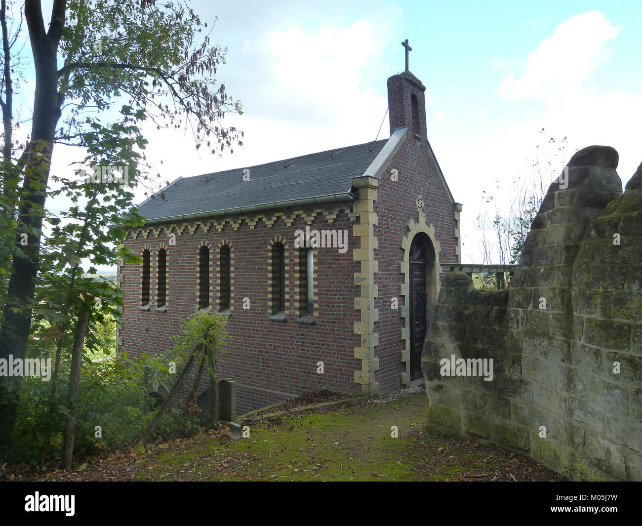 The Cadier en Keer-Kerkhofkapel, located in Cadier en Keer, Netherlands ...