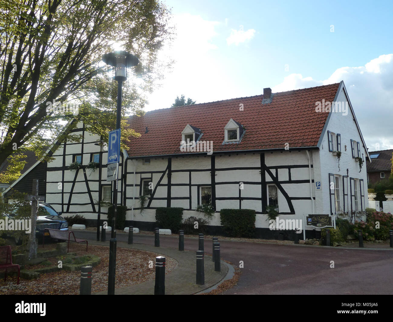 Image of the residence located at Dorpsstraat 45 in Cadier en Keer ...