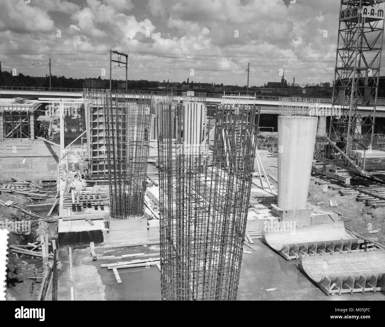 A photograph of the Shelltankers office building in Rotterdam ...
