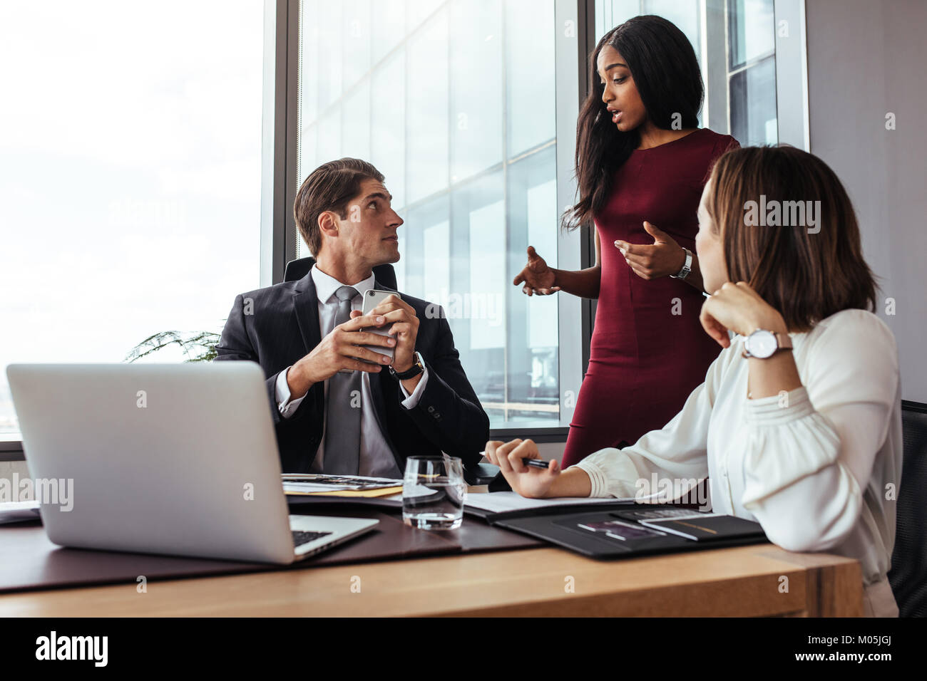 Male boss talking secretary hi-res stock photography and images - Alamy