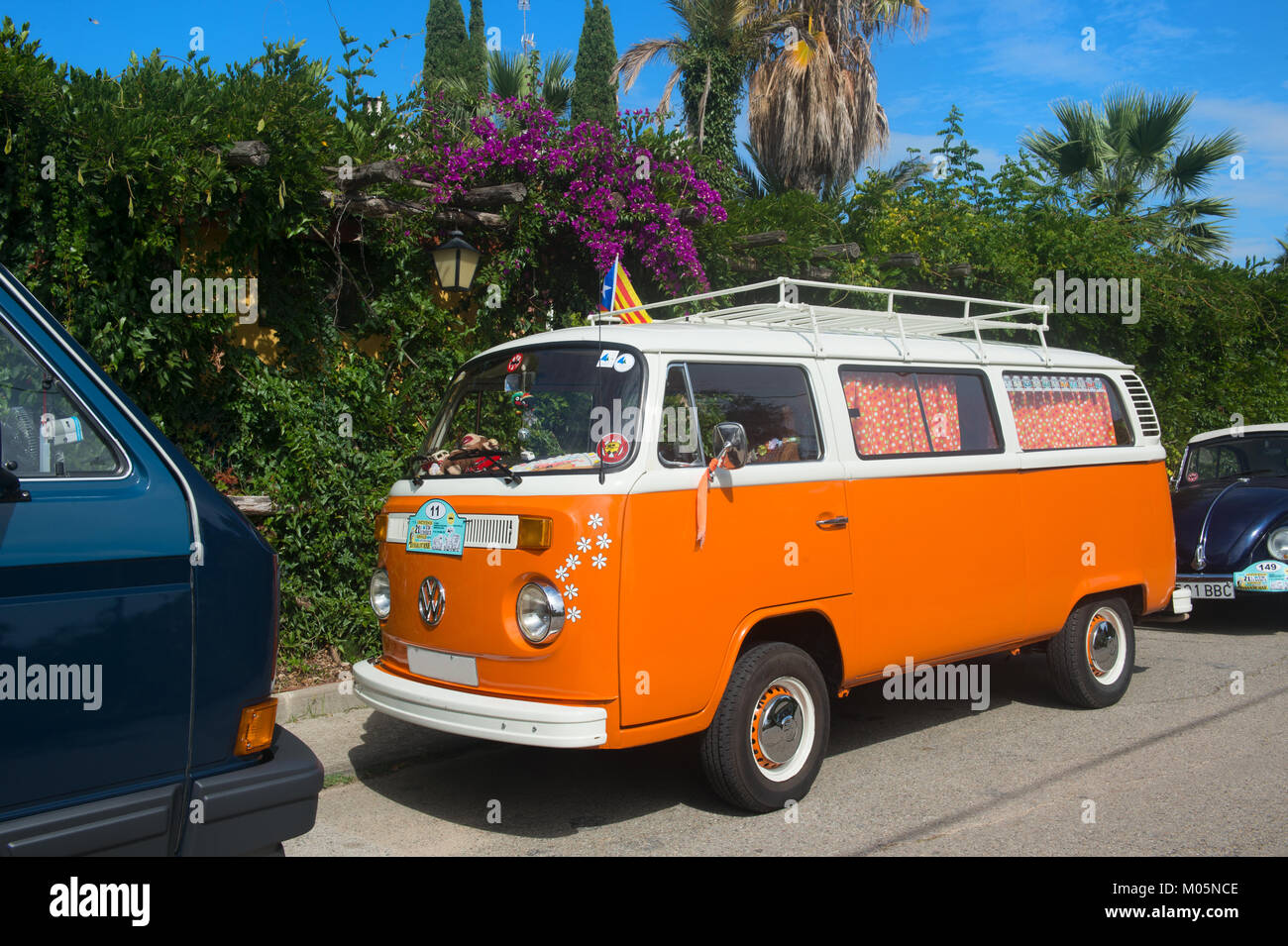 Old Volkswagen bus on the road Stock Photo - Alamy