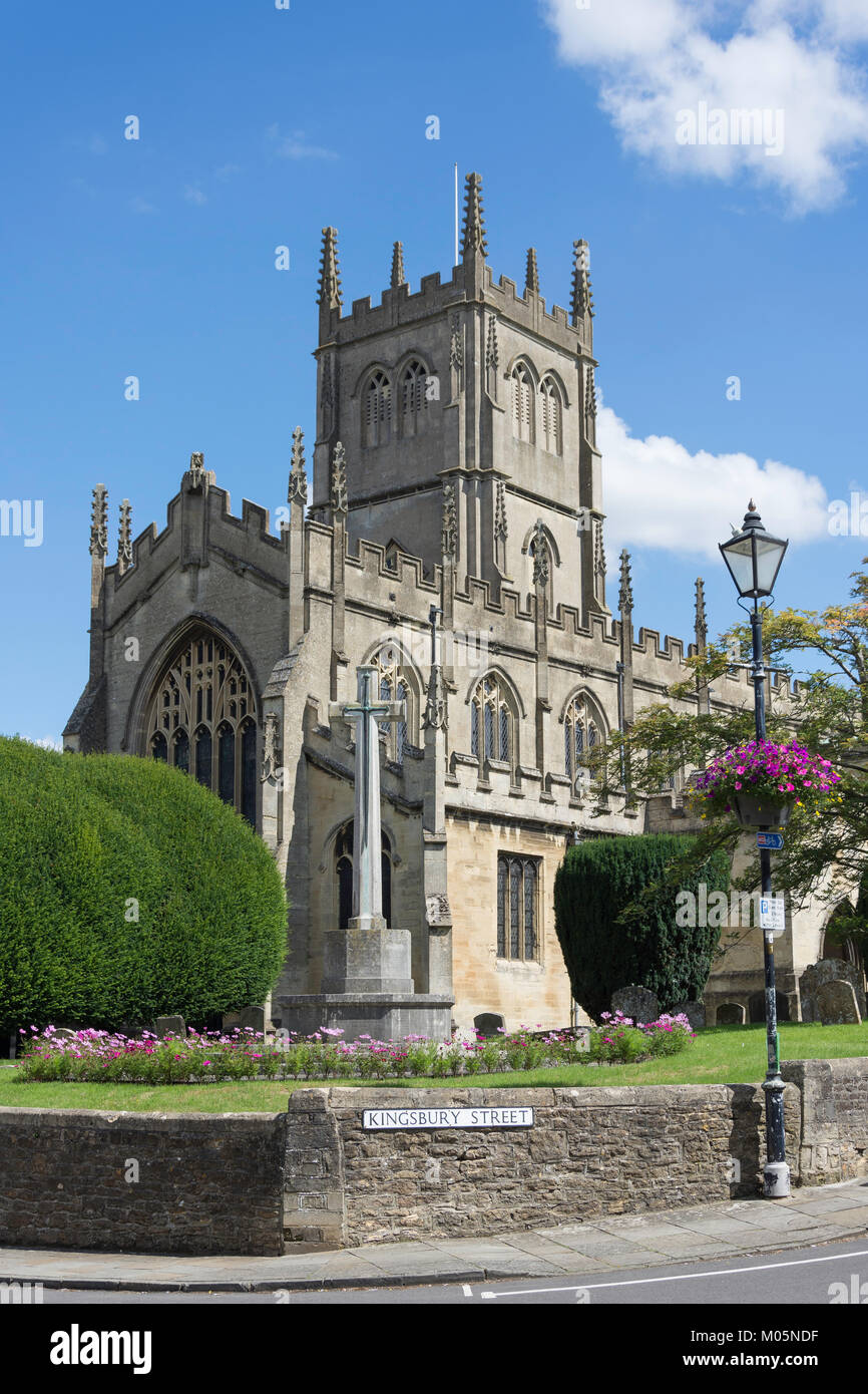 St marys church calne hi-res stock photography and images - Alamy