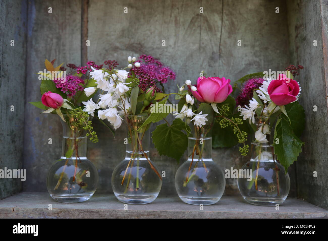 Spring bouquets hi-res stock photography and images - Alamy