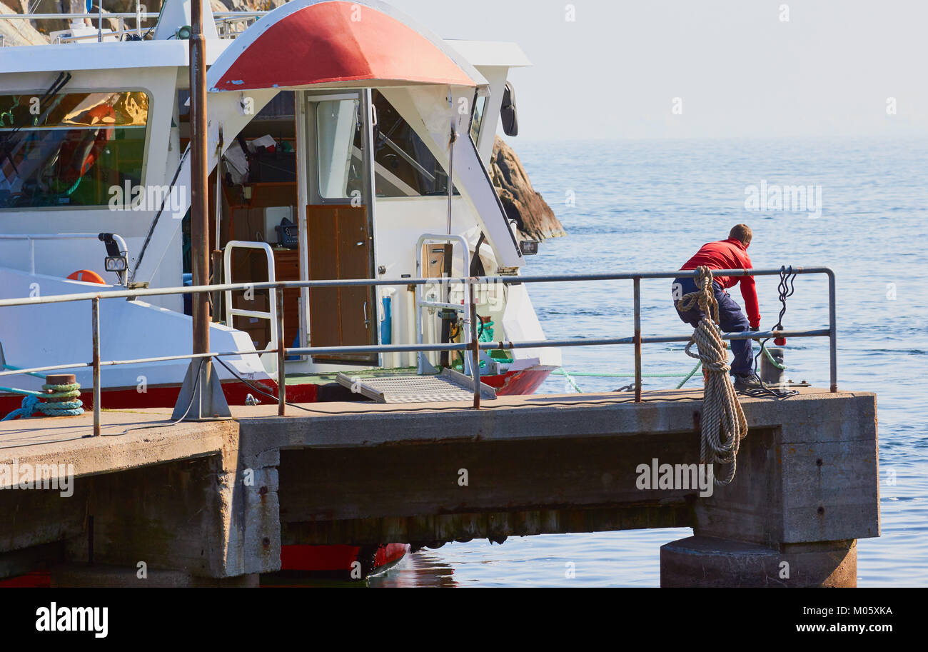 Rope ferry hi-res stock photography and images - Alamy