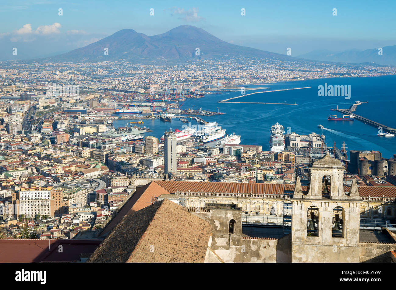 Naples skyline hi-res stock photography and images - Alamy