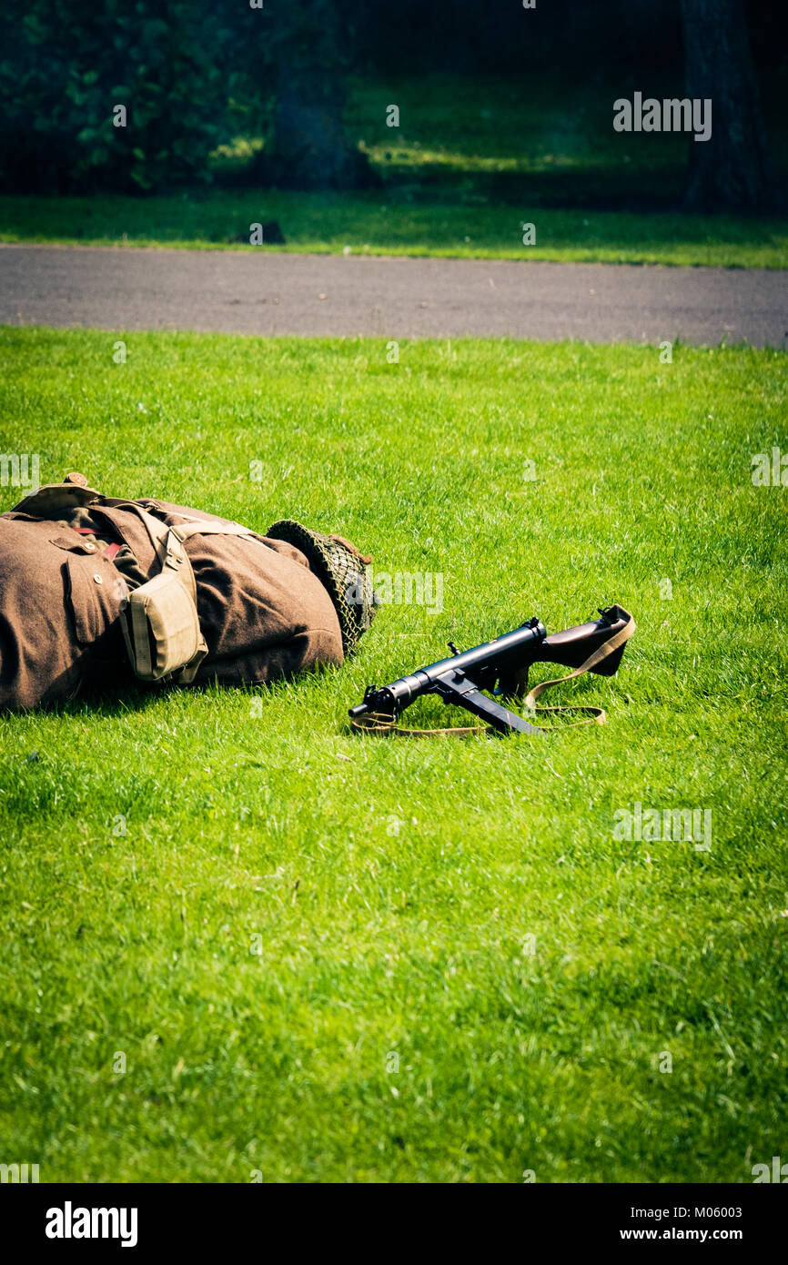 Mock Gun Battle High Resolution Stock Photography and Images - Alamy